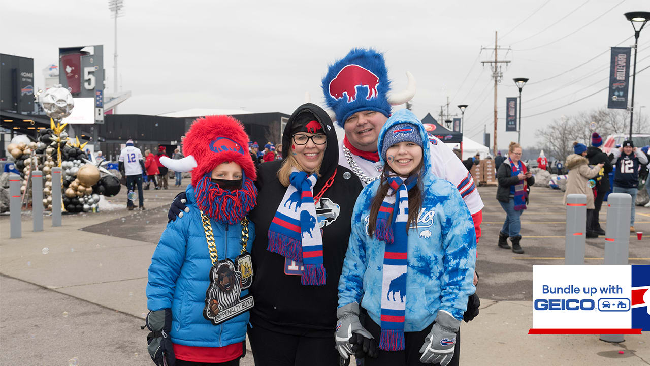 Photos | Bills Fans Bundle Up