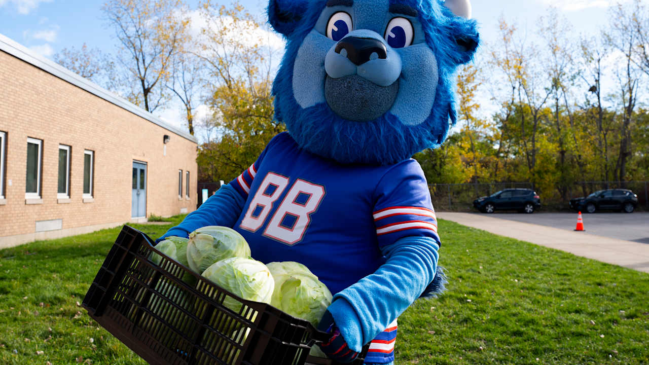 In the Community | Free Mobile Food Markets at Buffalo Public School ...