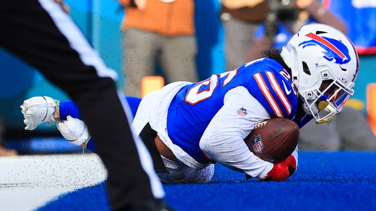 Can't-Miss Play: Josh Allen's ad-hoc TD loft to Ty Johnson comes on ...