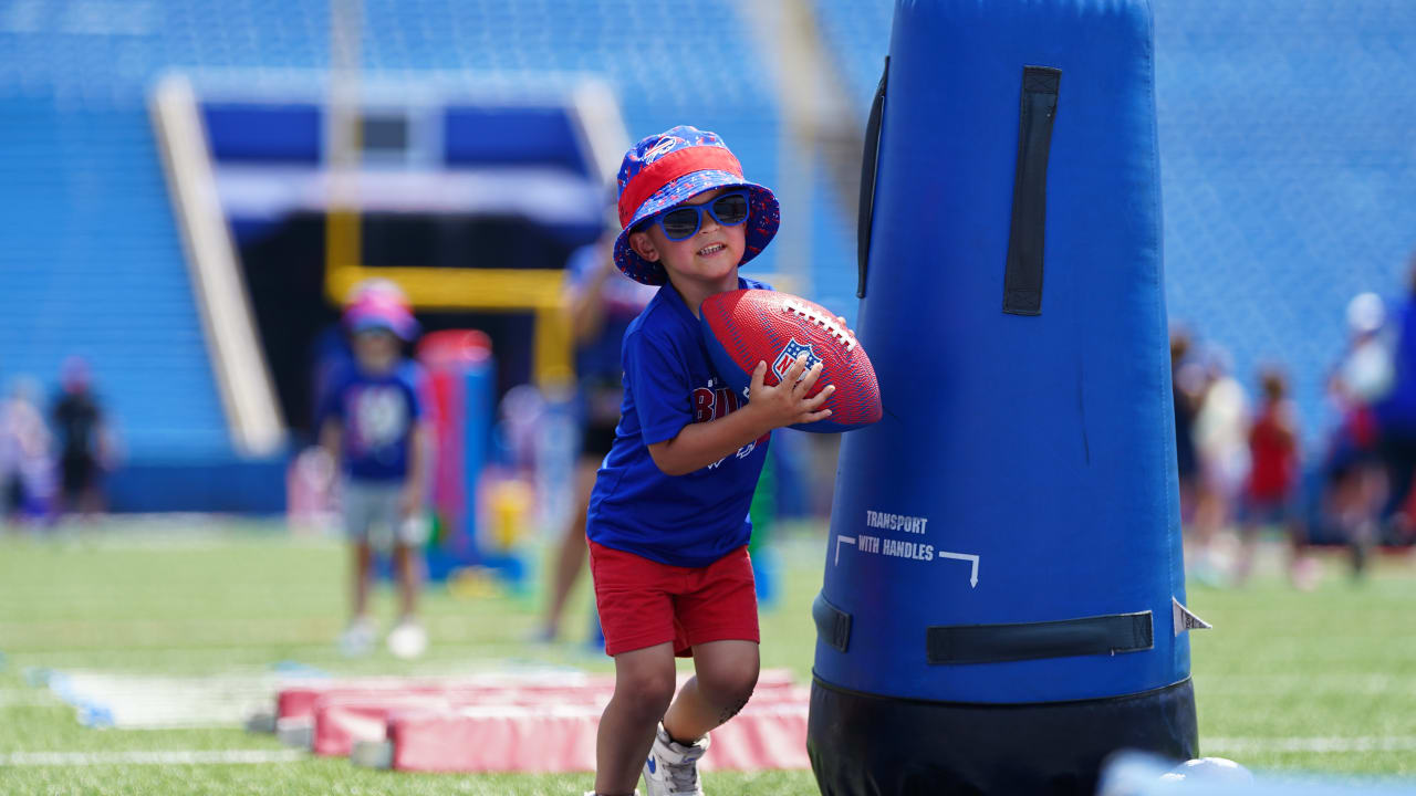 In the Community | Buffalo Bills Mini Mafia Field Day