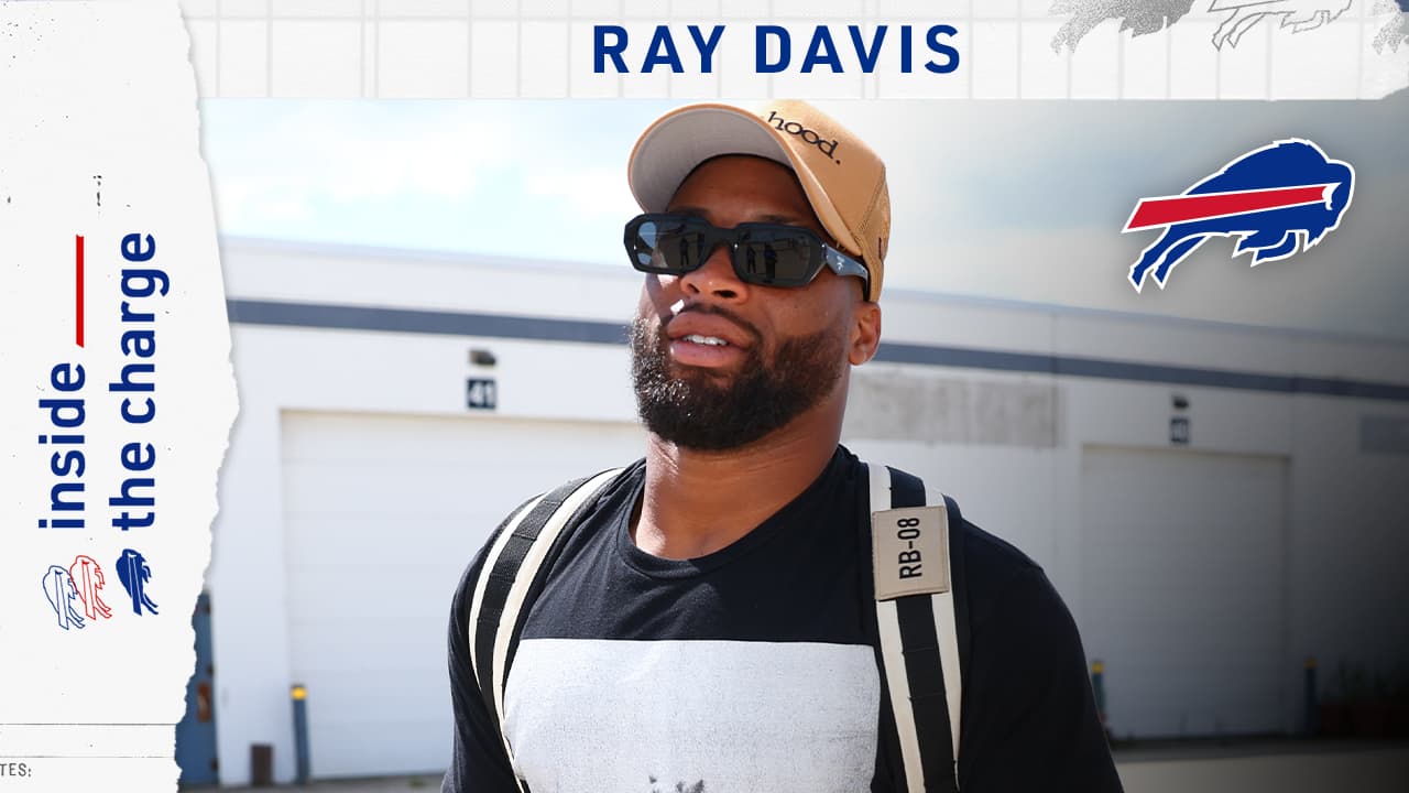 Ray Davis Talks Year 2, Kicking an Extra Point and Cooking! | Inside ...