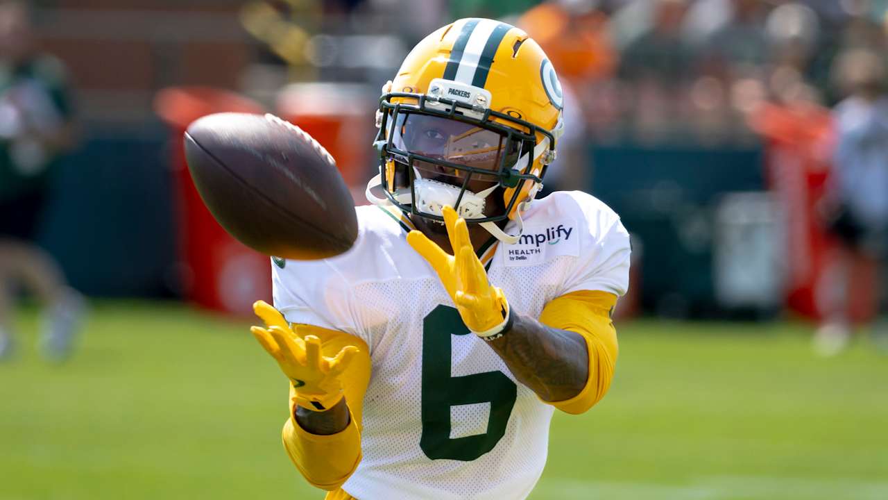 Bills sign wide receiver Mecole Hardman Jr. to practice squad, place DE ...