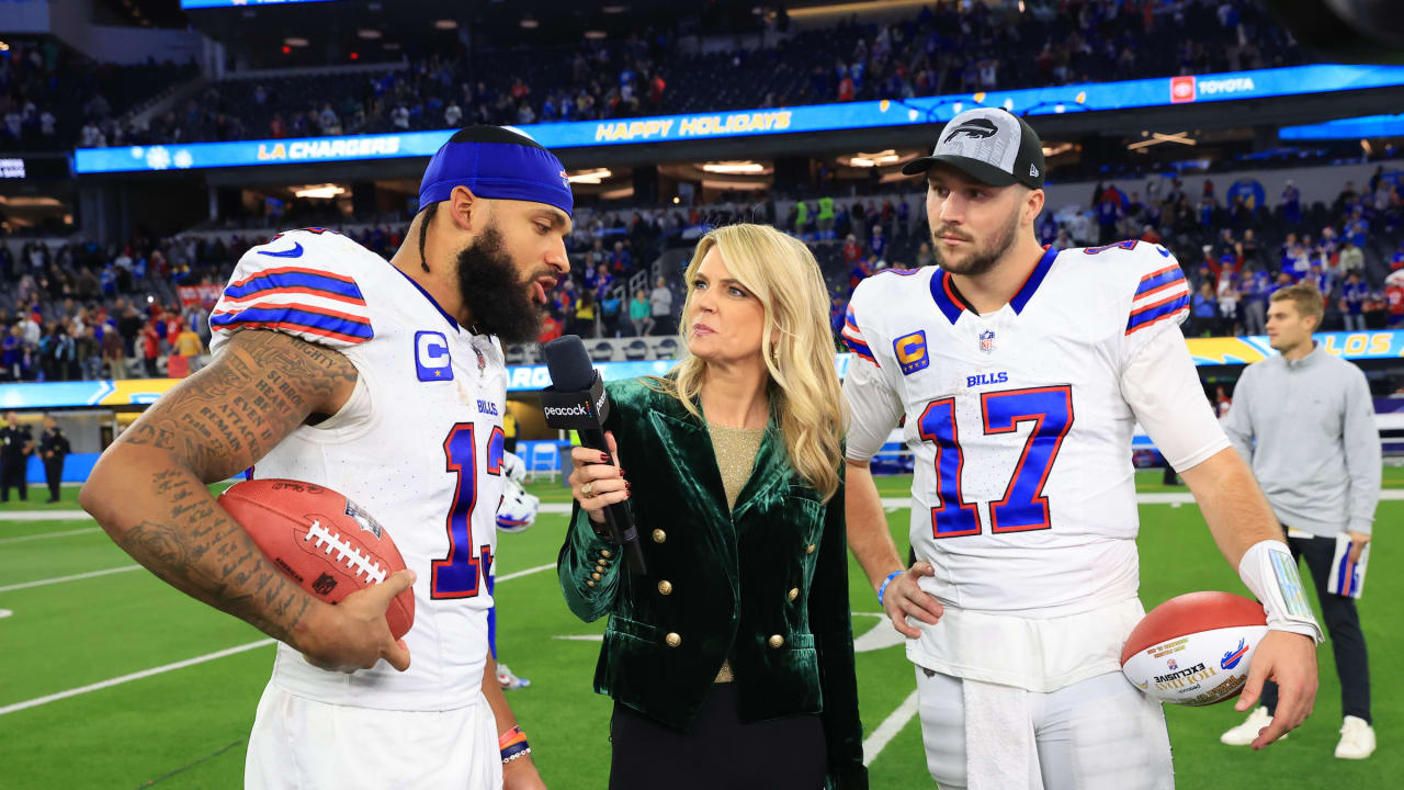 Best postgame photos from the Buffalo Bills win over the Chargers