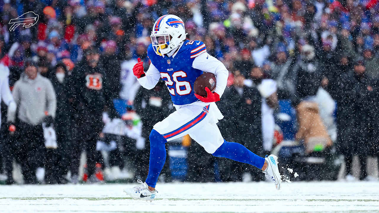 Ty Johnson dashes 23-yards in the snow | Bills vs. Bengals Highlights