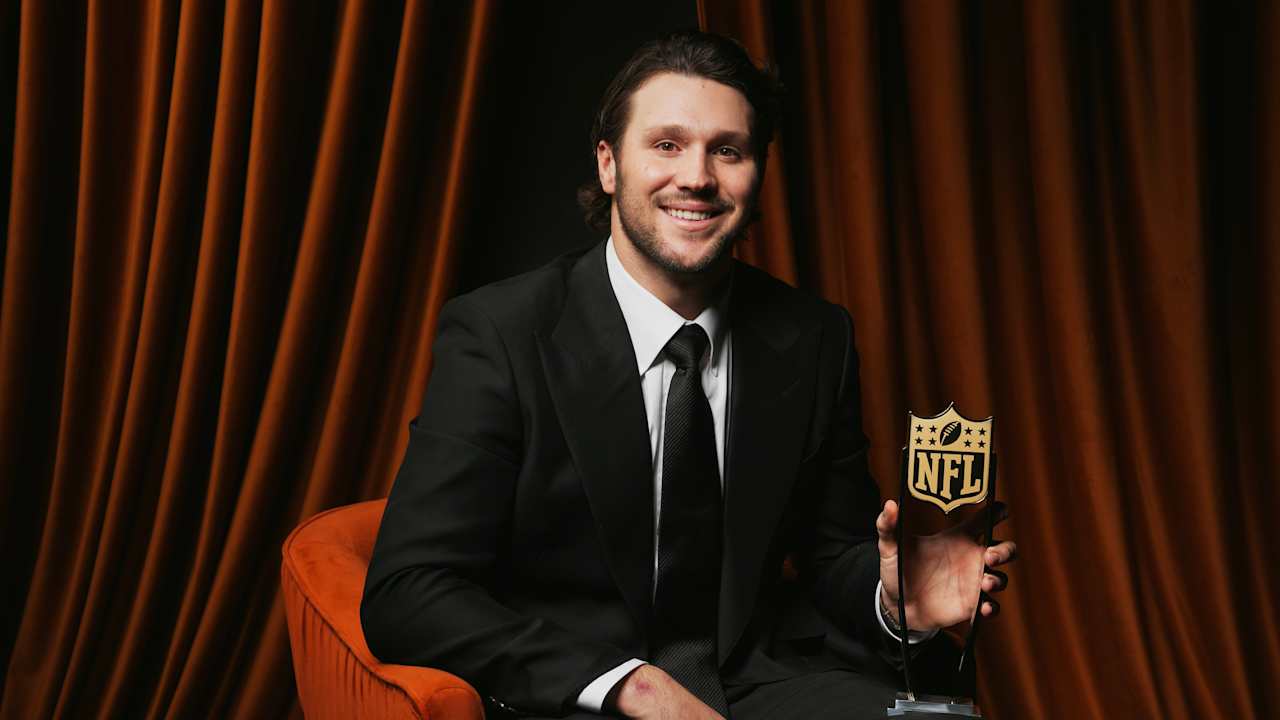Photos | Josh Allen wins the 2024 NFL MVP