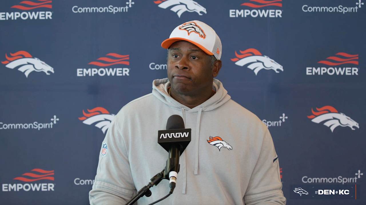 DC Vance Joseph on facing the Chiefs: 'It's always a trench battle'