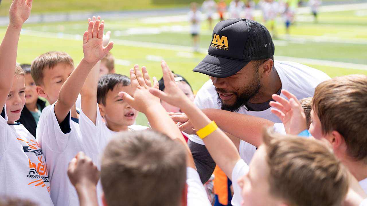 Photos: Broncos RB J.K. Dobbins hosts Denver-area youth football camp