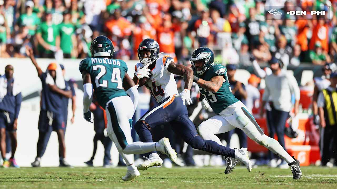 WR Courtland Sutton brings in a 34-yard catch-and-run | Broncos at Eagles
