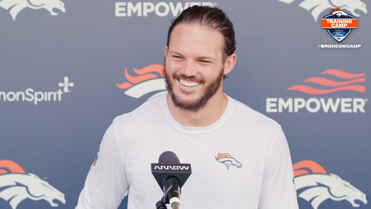 ILB Alex Singleton on training camp competitions: 'It makes the team ...