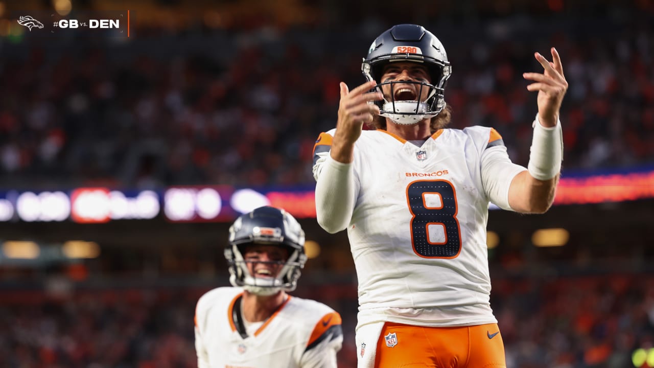 QB Jarrett Stidham rushes for 9-yard touchdown | Broncos vs. Packers