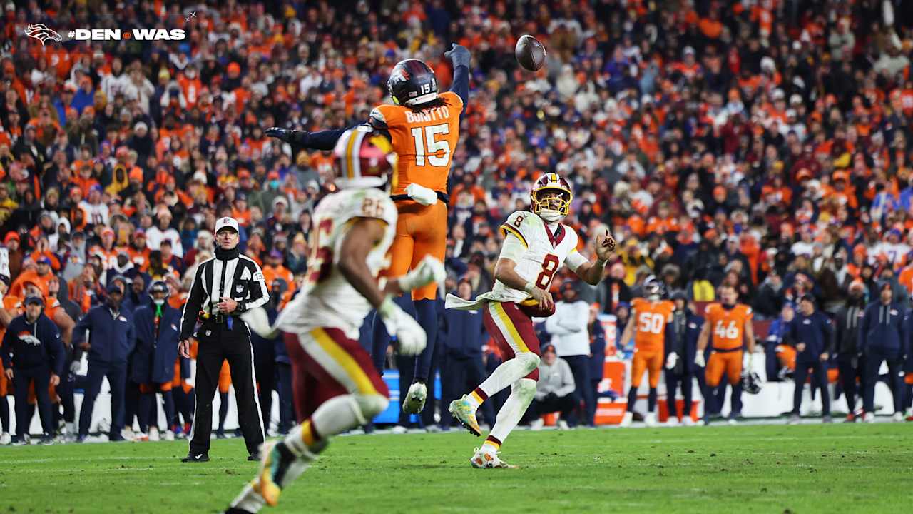 OLB Nik Bonitto swats Commanders' two-point conversion attempt to ...
