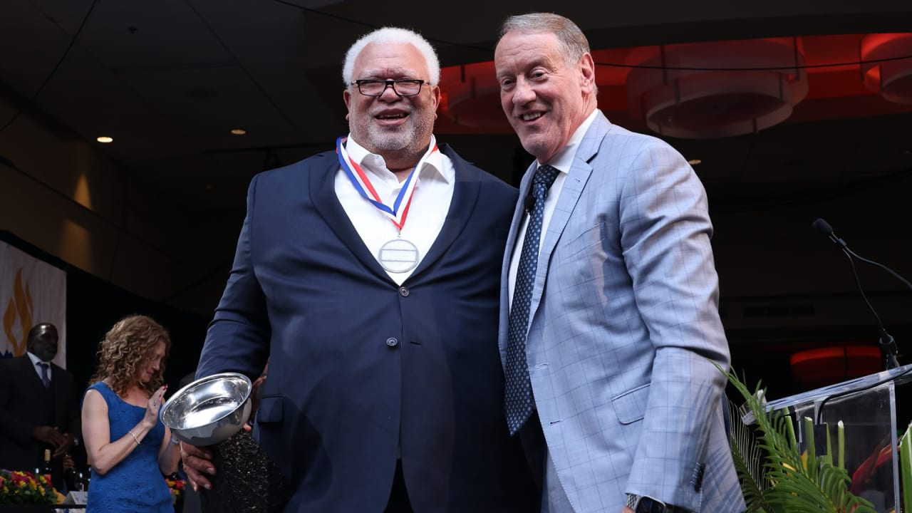 ‘It means more to me than I can really express’: Former Orange Crush ...