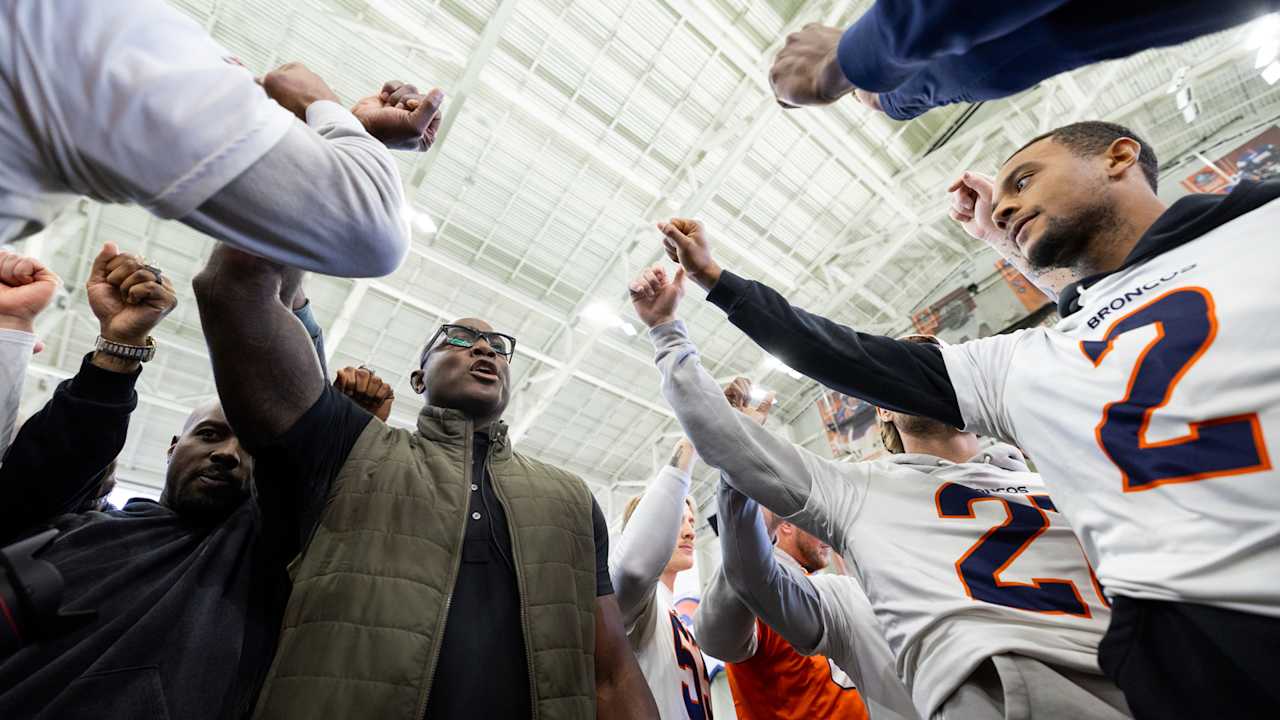 Photos: Broncos welcome Super Bowl 50 champions and Ring of Famers at ...