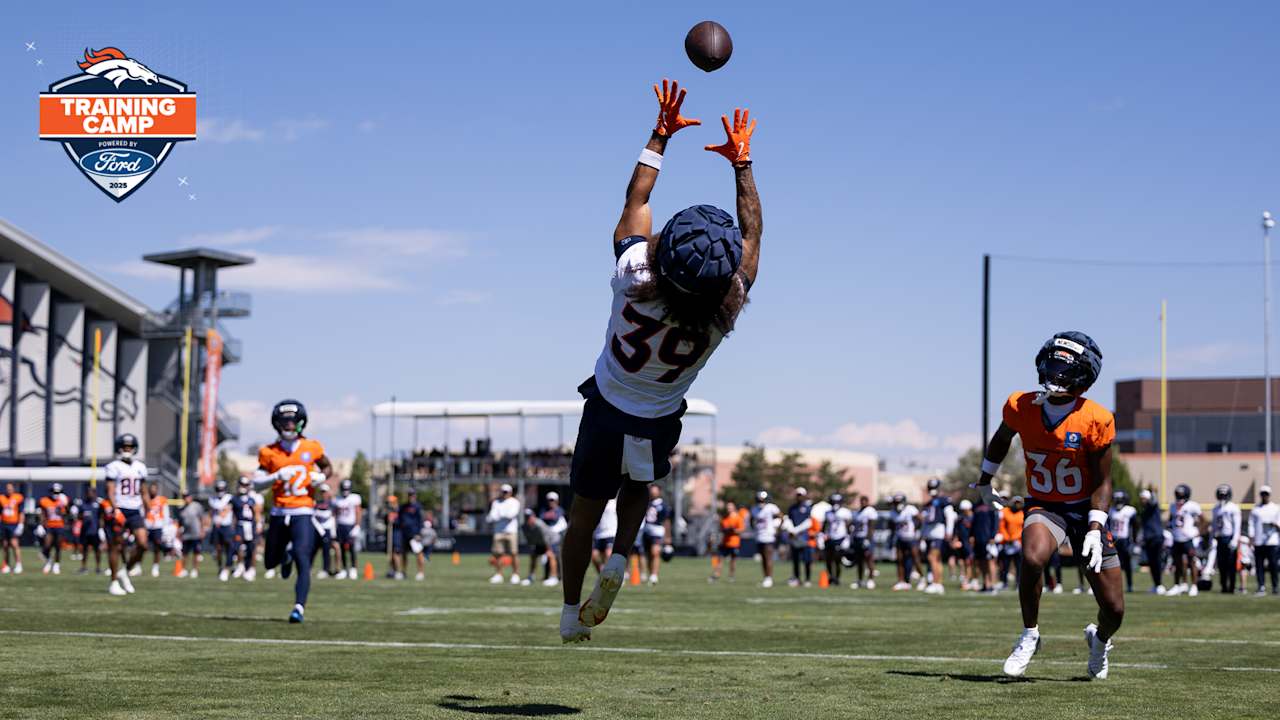 Photos: A high-pressure practice and celebrating Back Together Weekend ...