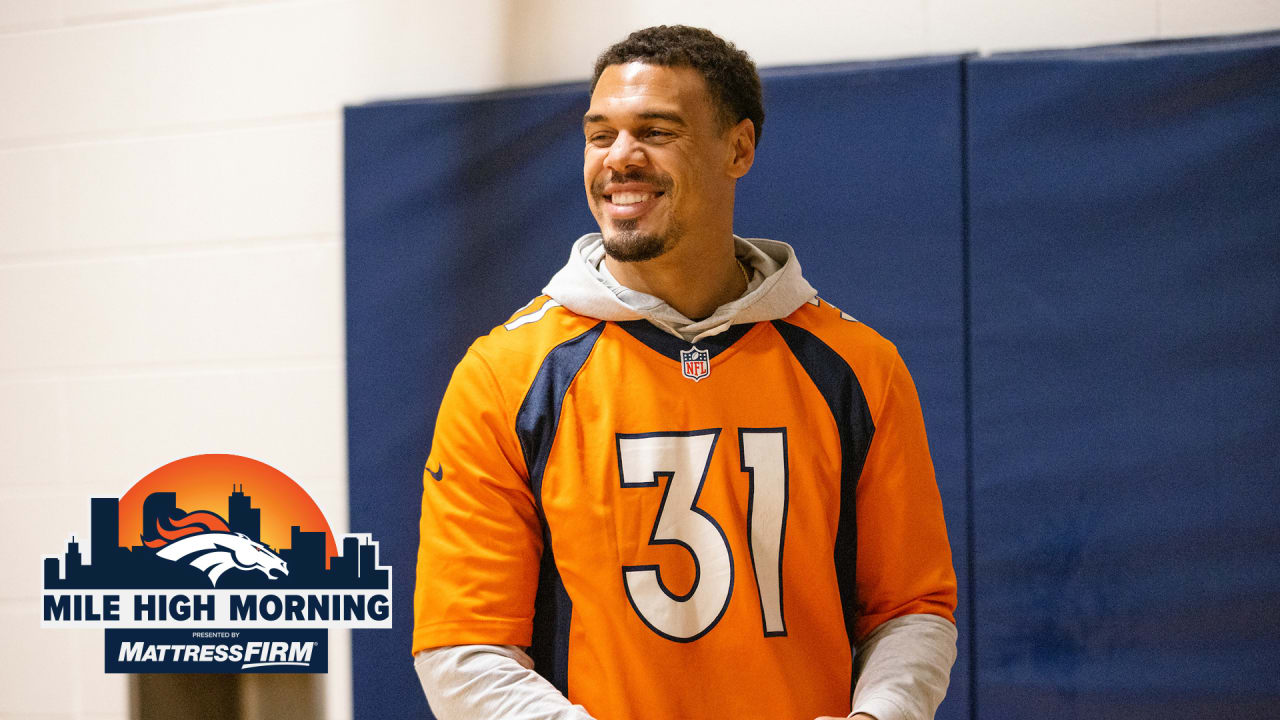 Mile High Morning: S Justin Simmons brightens Denver family’s Christmas ...