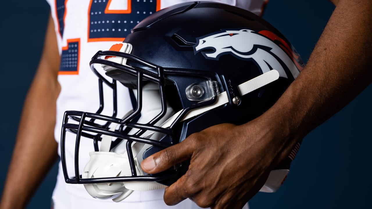 Broncos announce uniform numbers for 2024 veteran additions