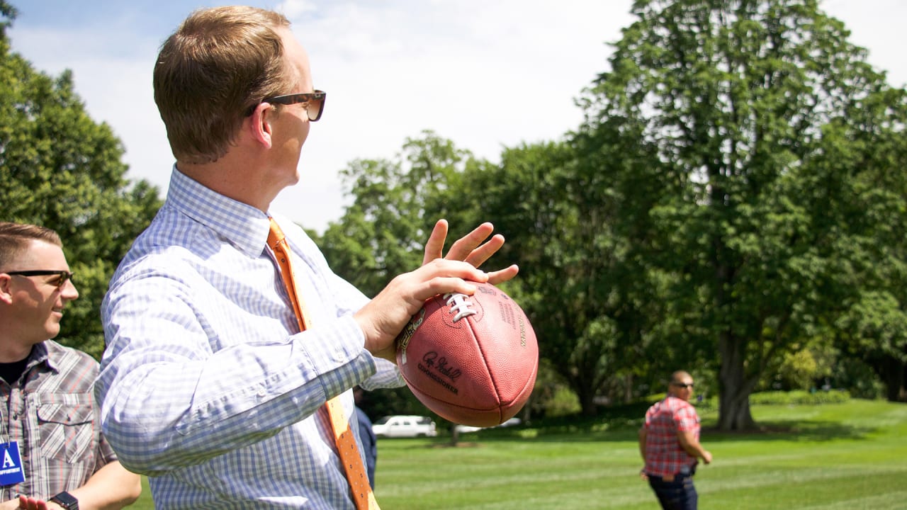 'He's one in a million': Icons honor Peyton Manning's impact in Colorado