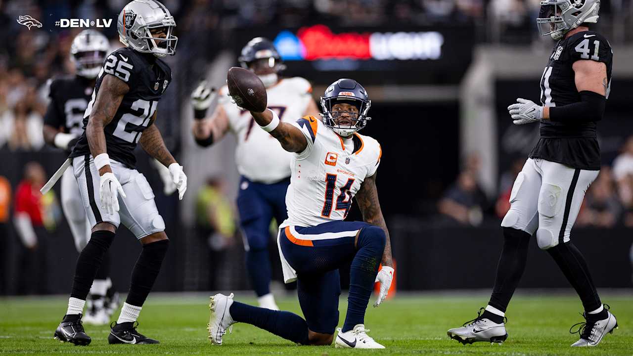 QB Bo Nix delivers 17-yard pass to WR Courtland Sutton | Broncos at Raiders