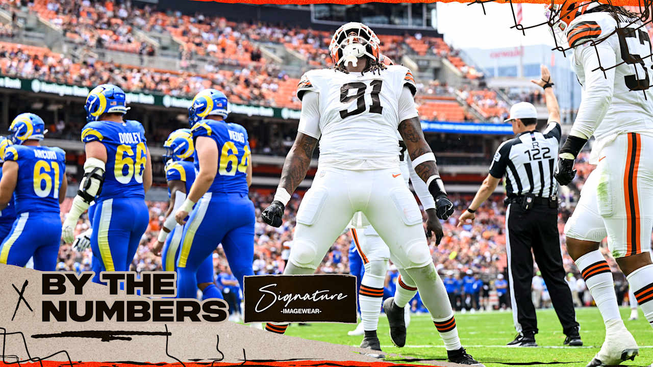 Browns play 4 quarterbacks in win against Rams