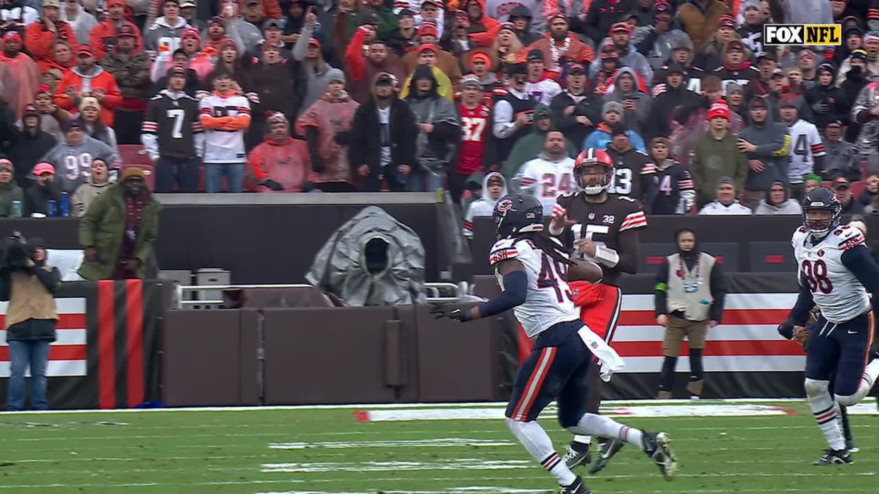 Joe Flacco pinpoints Amari Cooper for 42-yard grab near sideline