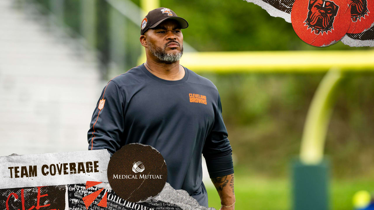 Duce Staley is living vicariously through his running backs