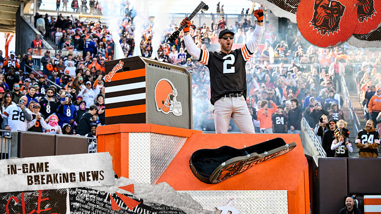 Former Browns QB Tim Couch serves as Week 8 Dawg Pound Captain