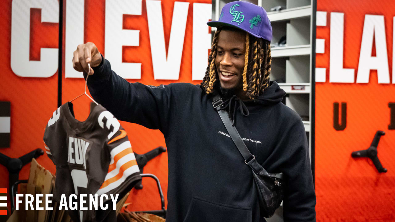 Photos: Browns 2024 Roster Moves