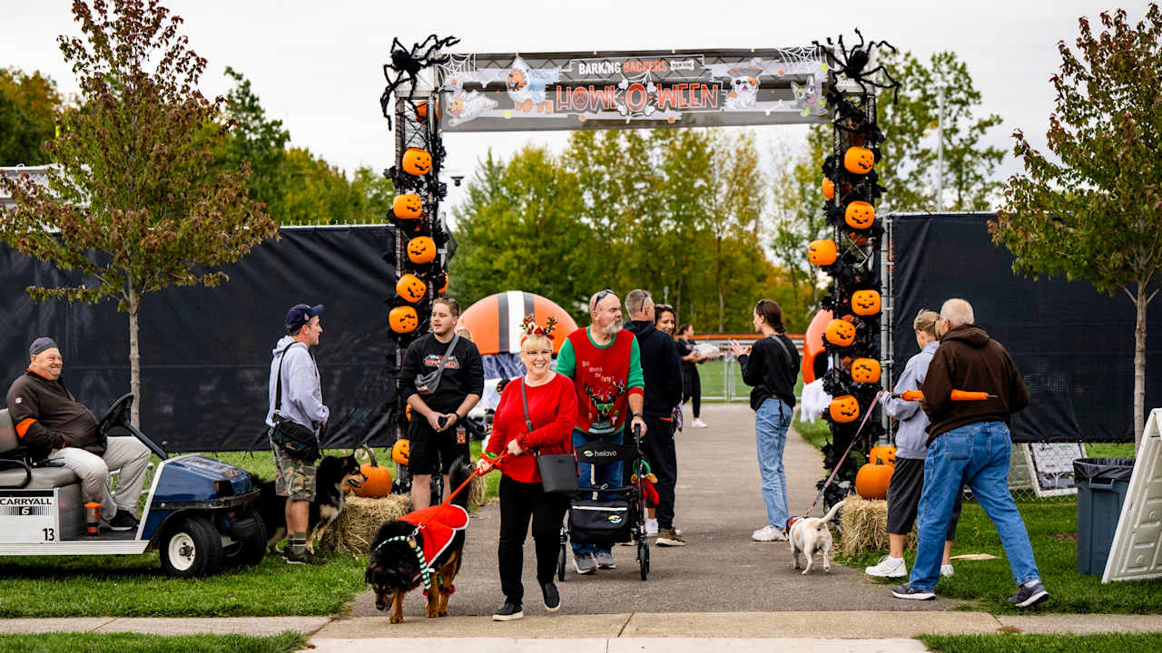Photos: 2024 Howl-O-Ween Barking Backers Event