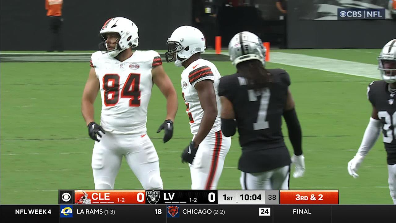 Amari Cooper's first catch ever against Raiders goes for first-down yardage