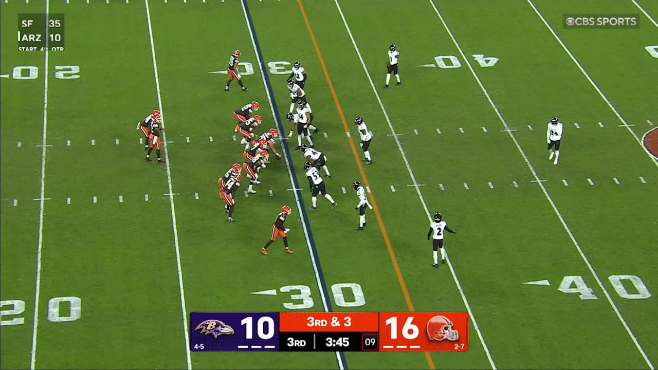 Sanders third-down scramble ends in a headfirst dive