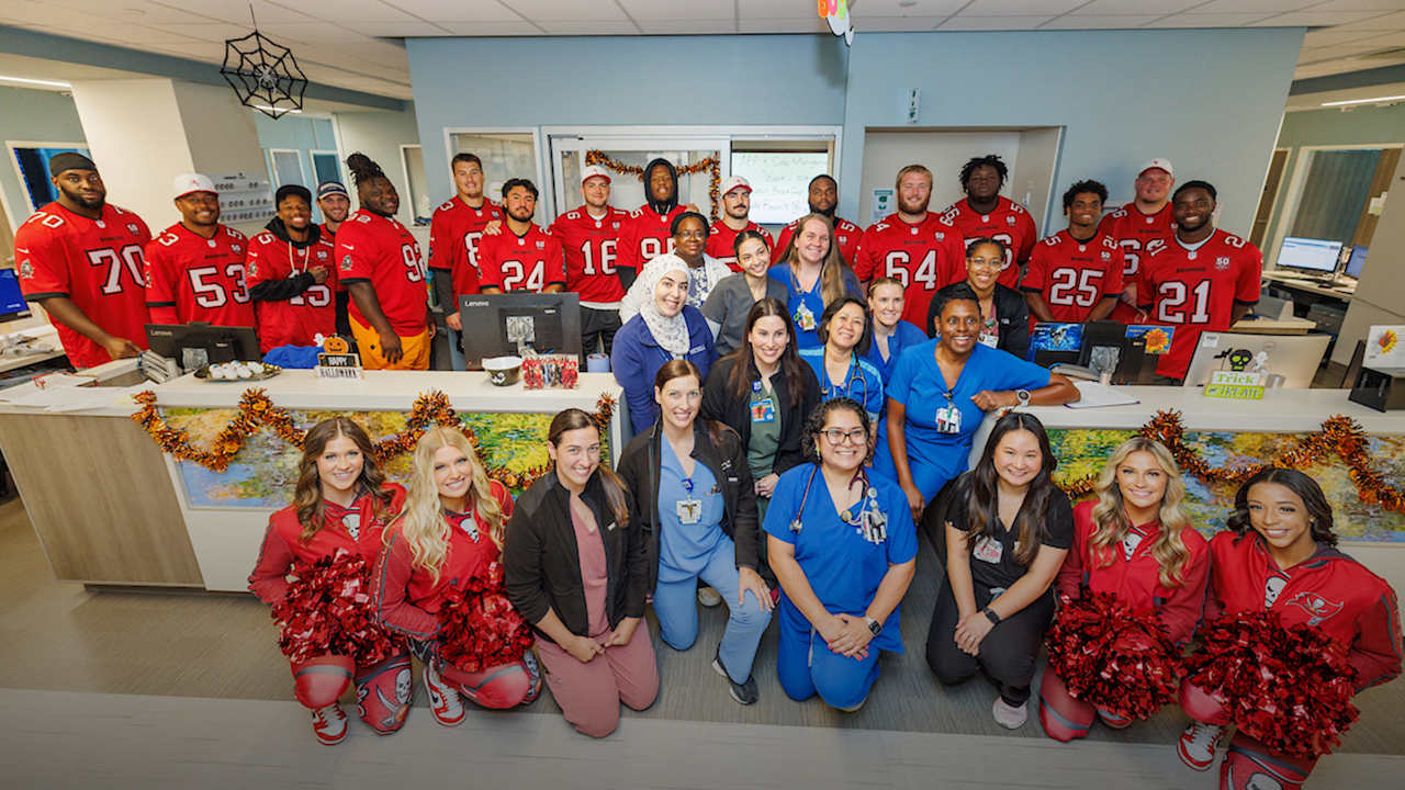 Photos: Buccaneers Rookie Club Visits Moffitt