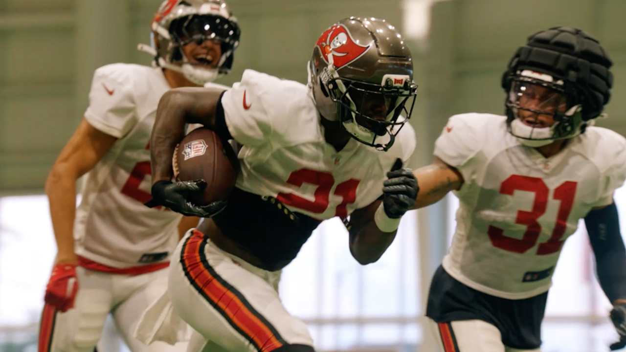 Benjamin Morrison Intercepts Pass | 2025 Training Camp Highlight