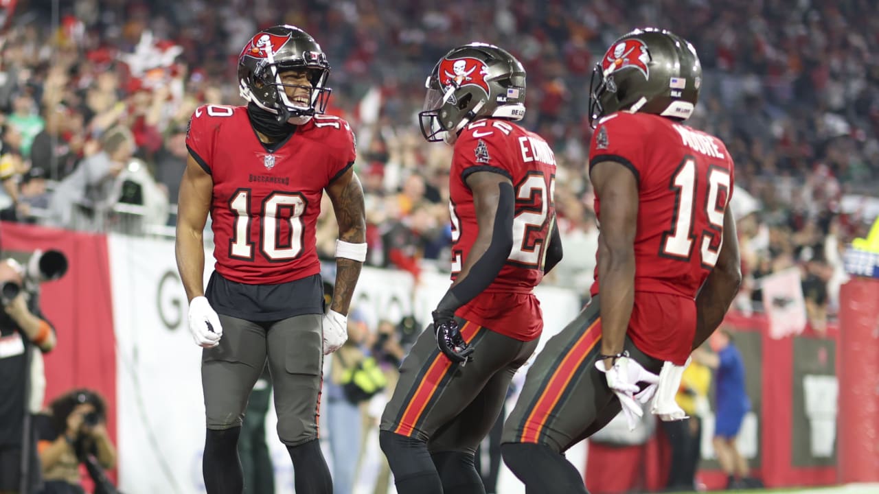 HIGHLIGHT: Trey Palmer Turns on the Jets for TD vs. Eagles