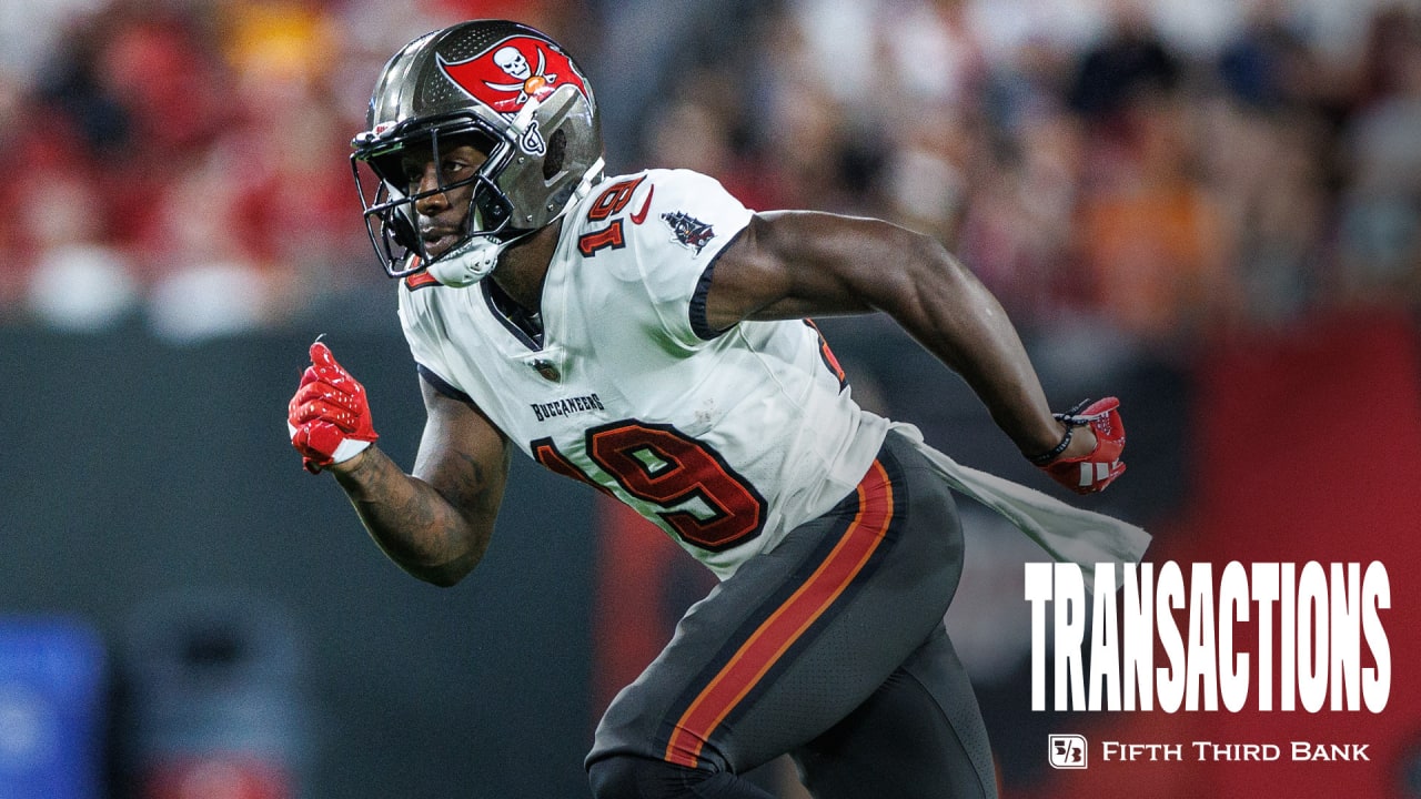 Bucs Promote WR David Moore to the Active Roster
