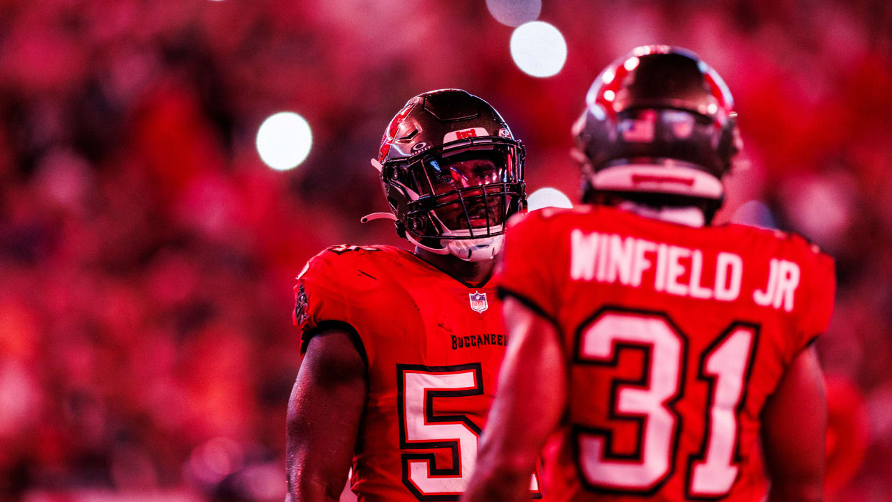 Bucs Leverage Defensive Chess Pieces