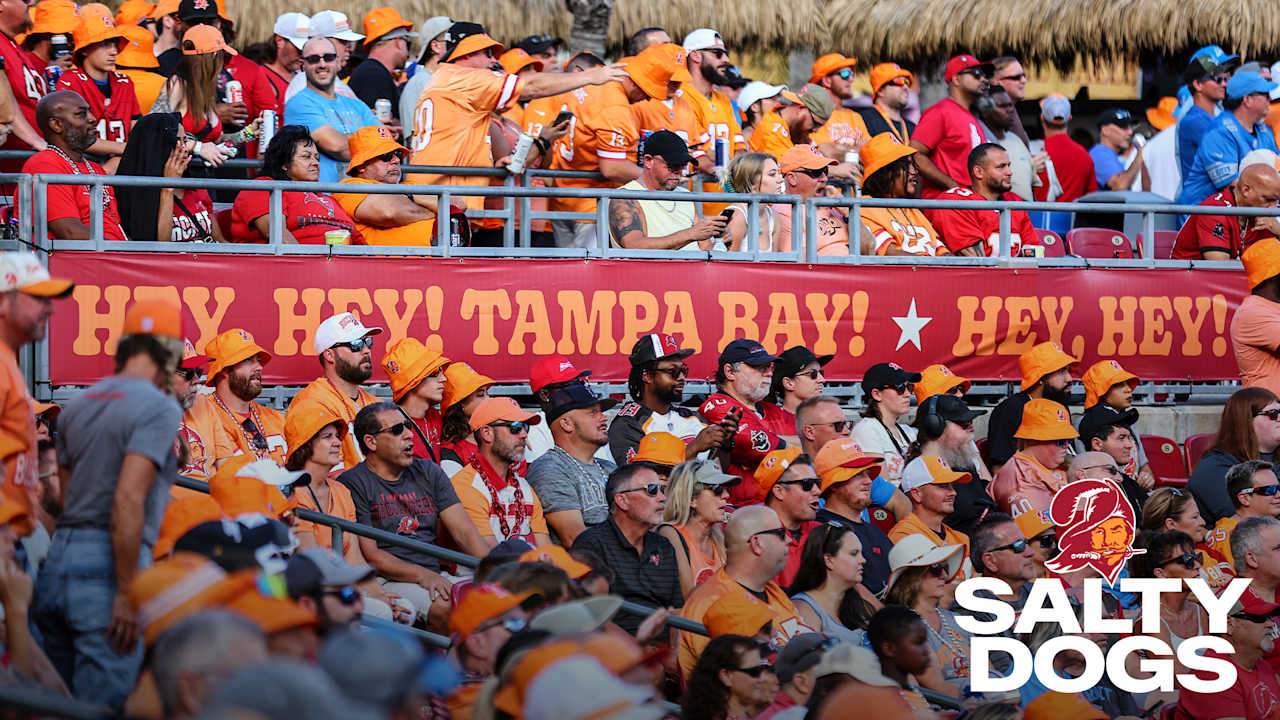 Elijah Roberts Making an Impact Early | Salty Dogs