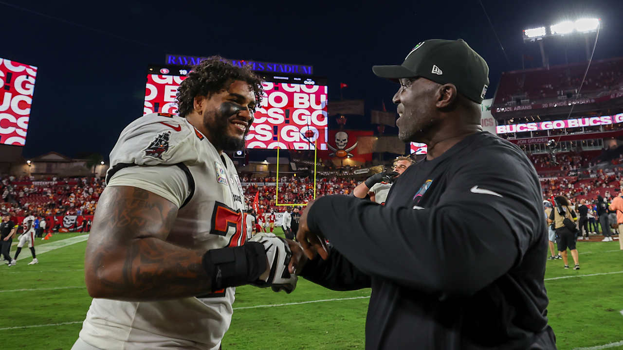 Photos: Postgame Celebration | 49ers vs. Bucs