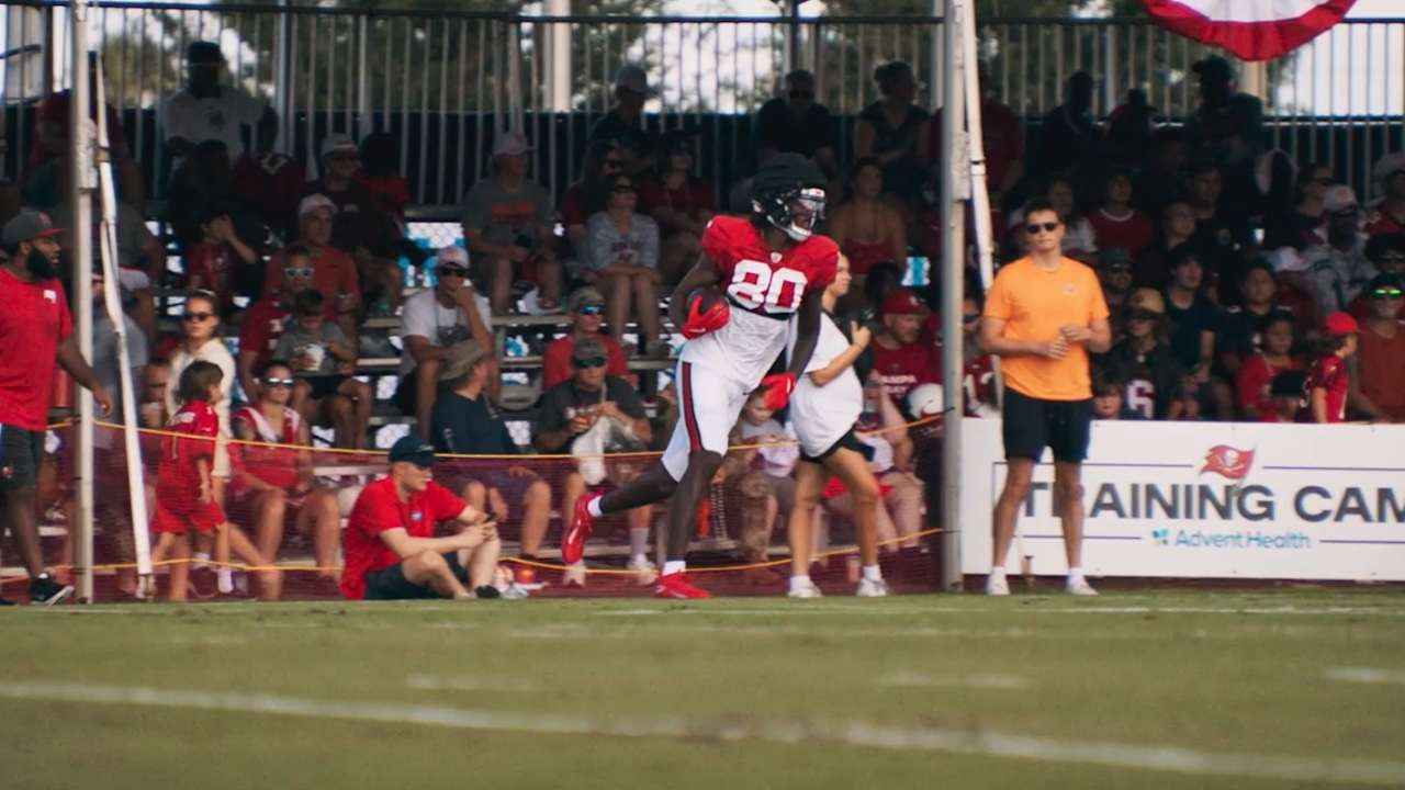 Jaden Smith's Day One Catch | 2025 Training Camp Highlight | Tampa Bay ...