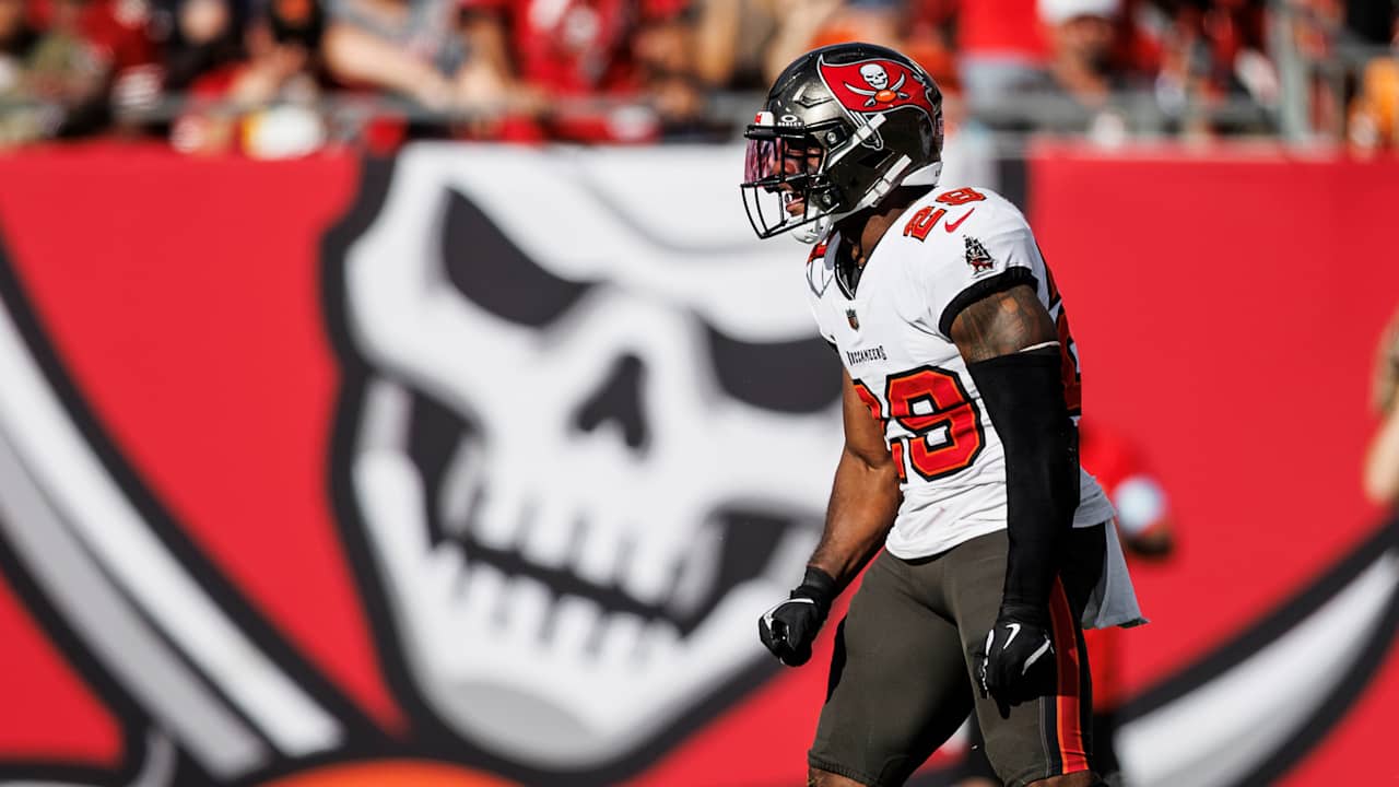 Tampa Bay Buccaneers Reveal Week 15 Depth Chart vs. Los Angeles Chargers