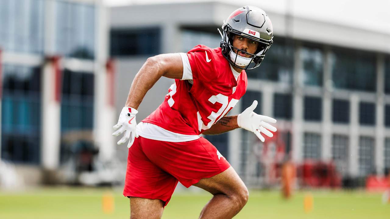 JJ Roberts Breaks Up Play | 2025 Training Camp Highlight | Tampa Bay ...