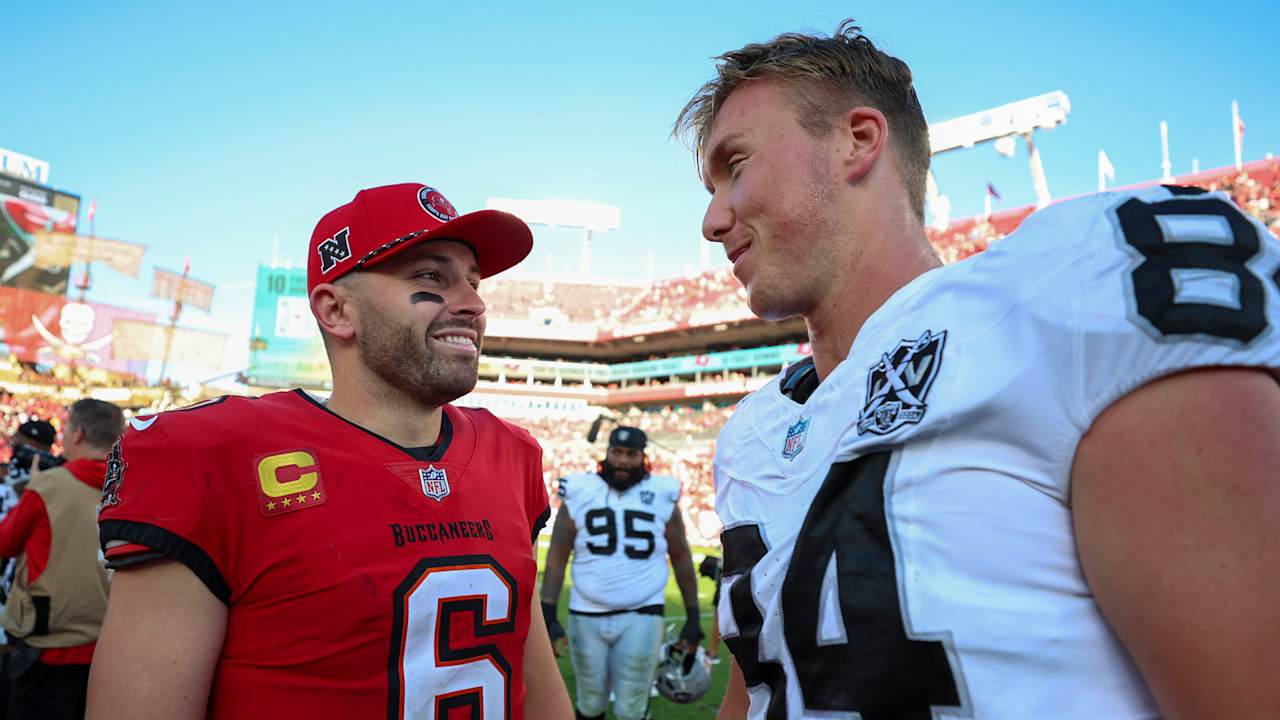 Photos: Postgame Celebration | Raiders vs. Bucs