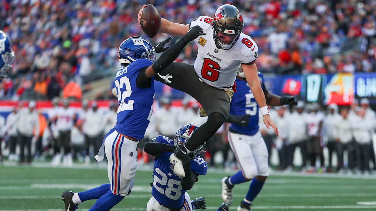 HIGHLIGHTS: Buccaneers Defeat New York Giants 30-7 in Week 12