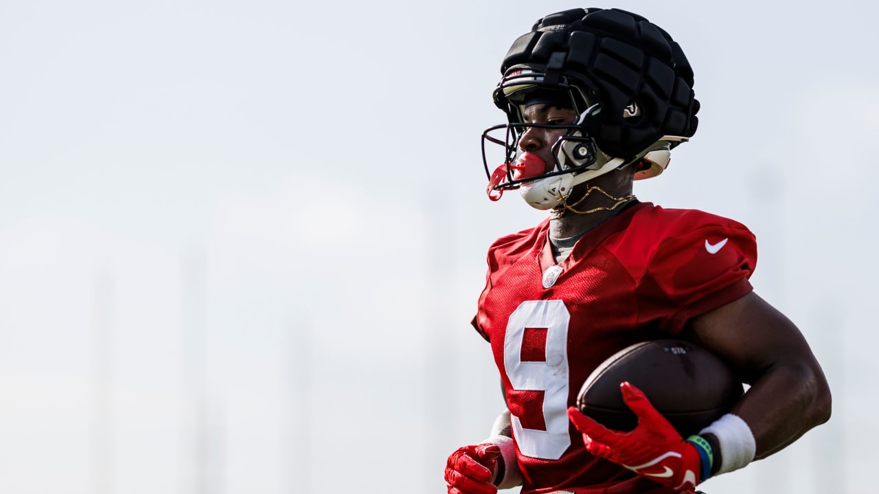 Bucs' Rookie Kameron Johnson Dubbed a "Stud"