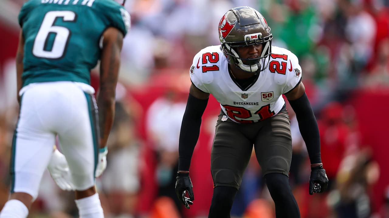 NFL Week 4 2025: Philadelphia Eagles vs. Tampa Bay Buccaneers | Team ...