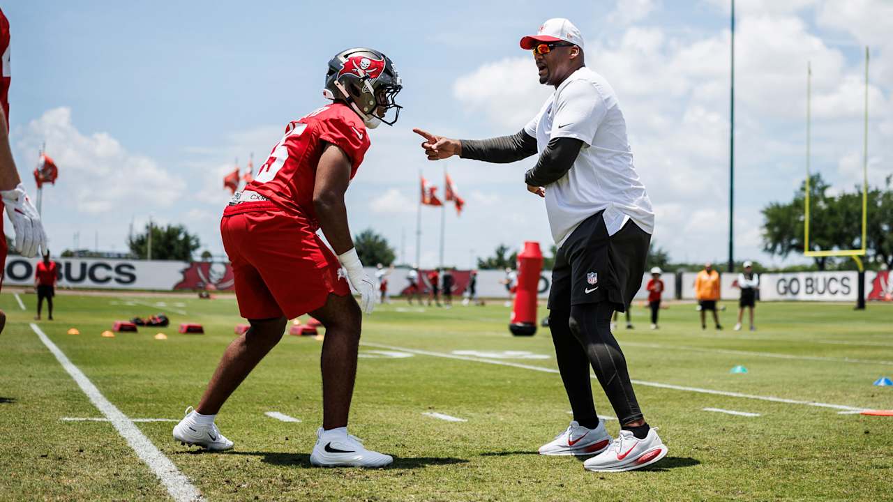 Bucs Add True Mike LB and Student of the Game in Rookie Josiah Trotter