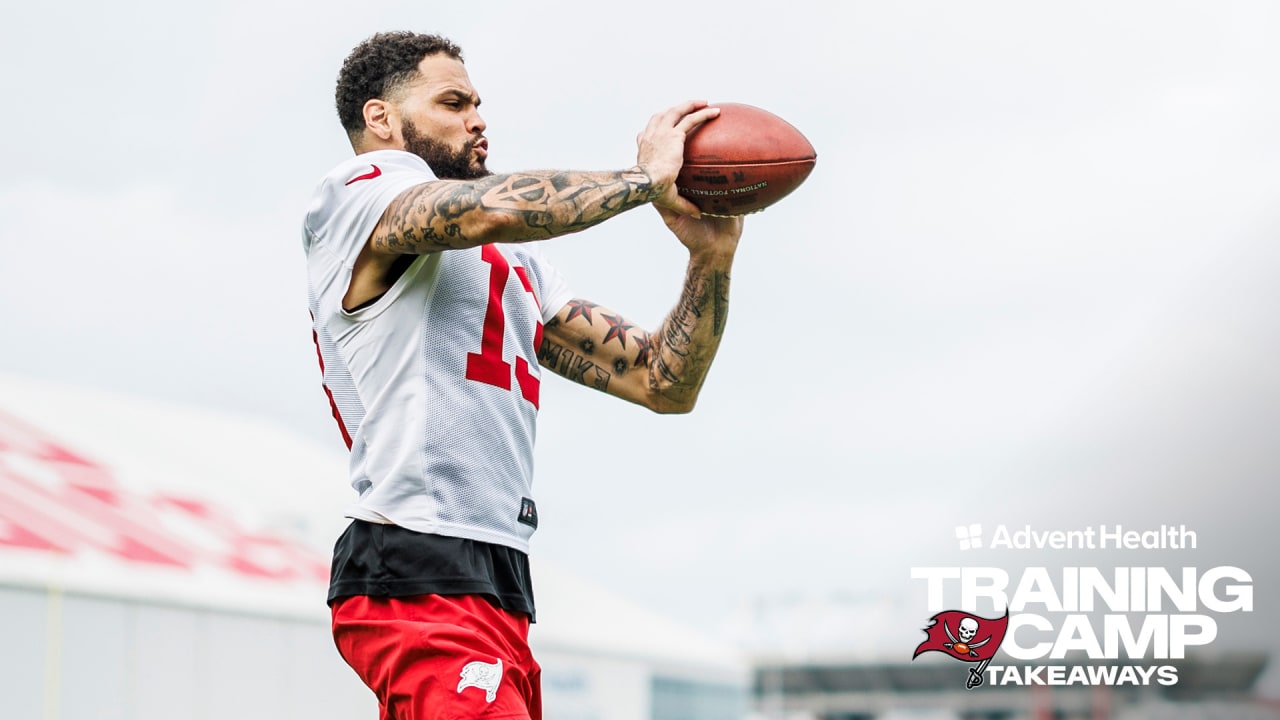 Bucs' WR Mike Evans Chases History: Training Camp Takeaways