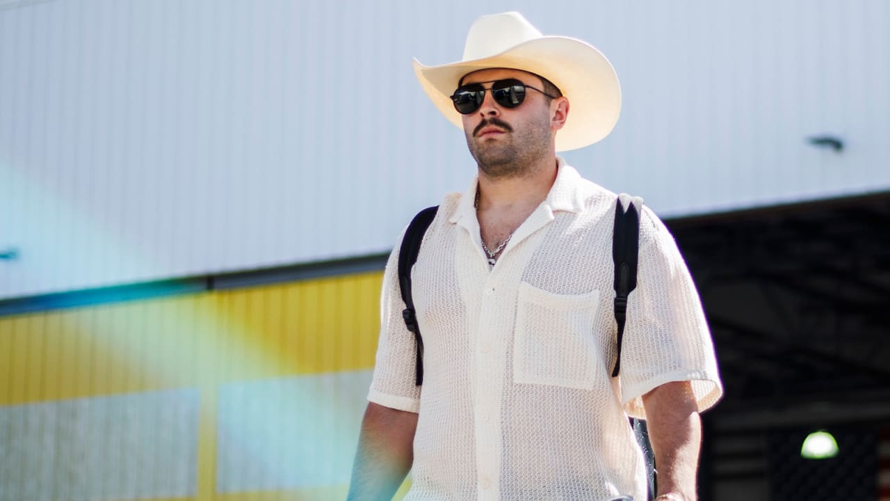 Photos: Bucs Depart for Houston Texans