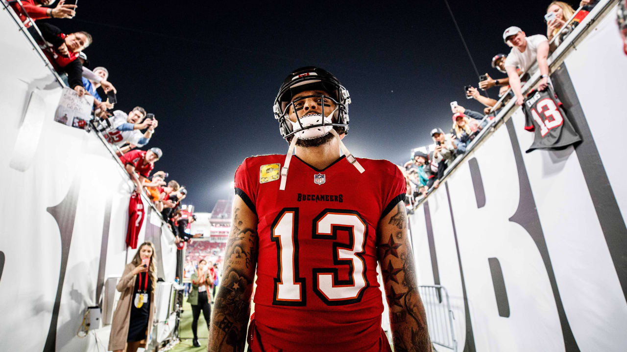 Bucs WR Mike Evans: "One of the Best to Ever Do It'