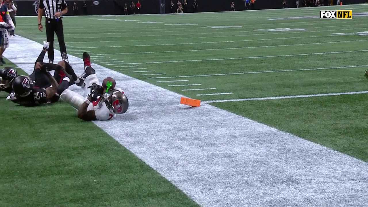 HIGHLIGHT: Baker Mayfield Throws Touchdown Pass to Bucky Irving vs. Falcons