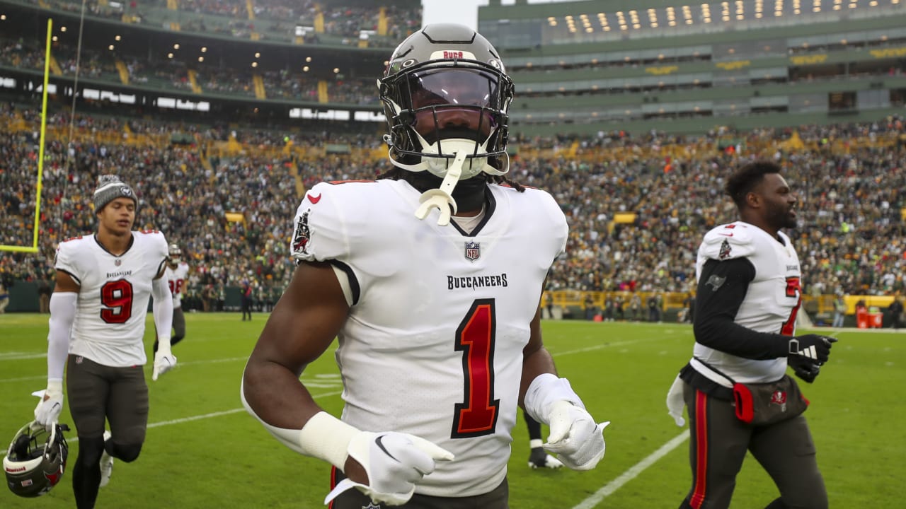 Bucs vs. Packers Pregame Photos